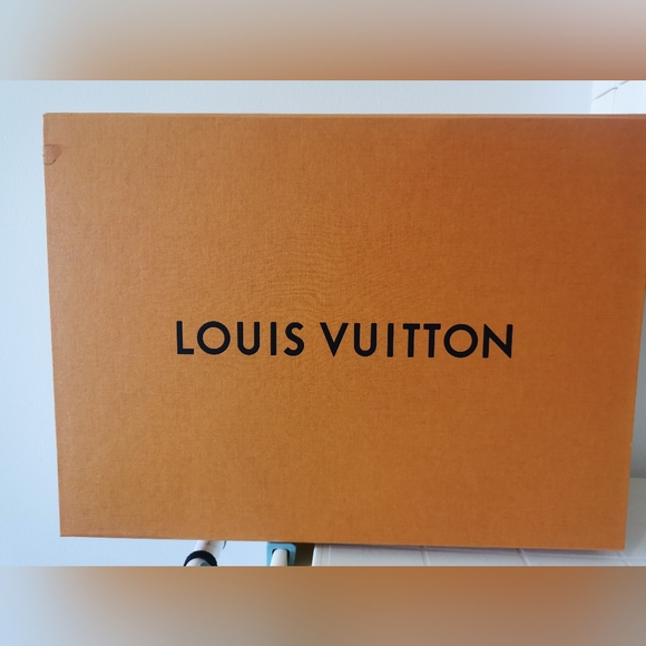 Louis Vuitton | Accessories | Flawlouis Vuitton Authentic Gift Box ...